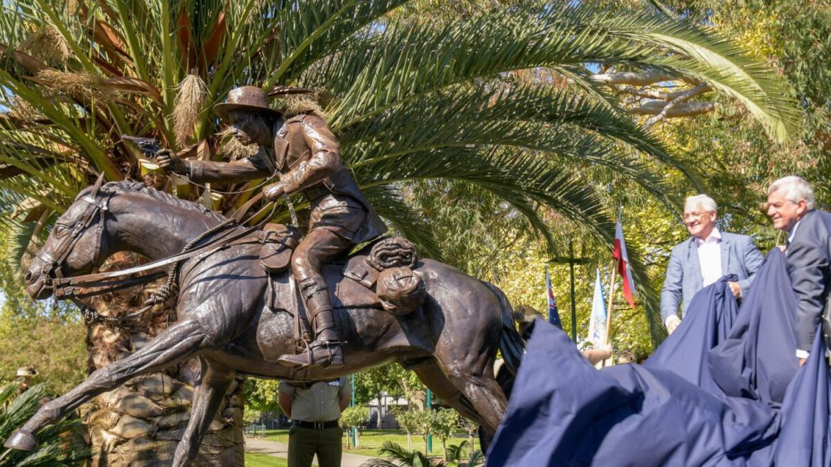 Sir Murray Bourchier memorial statue unveiled - The Shepparton Adviser