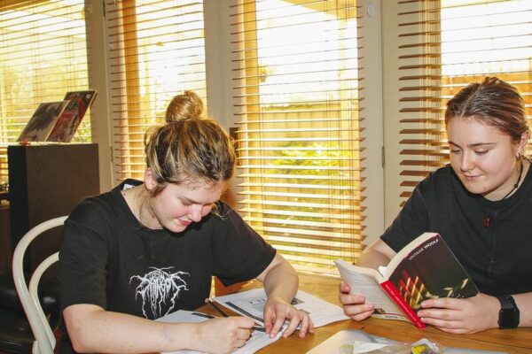 Year 12 students exemplify resilience - The Shepparton Adviser